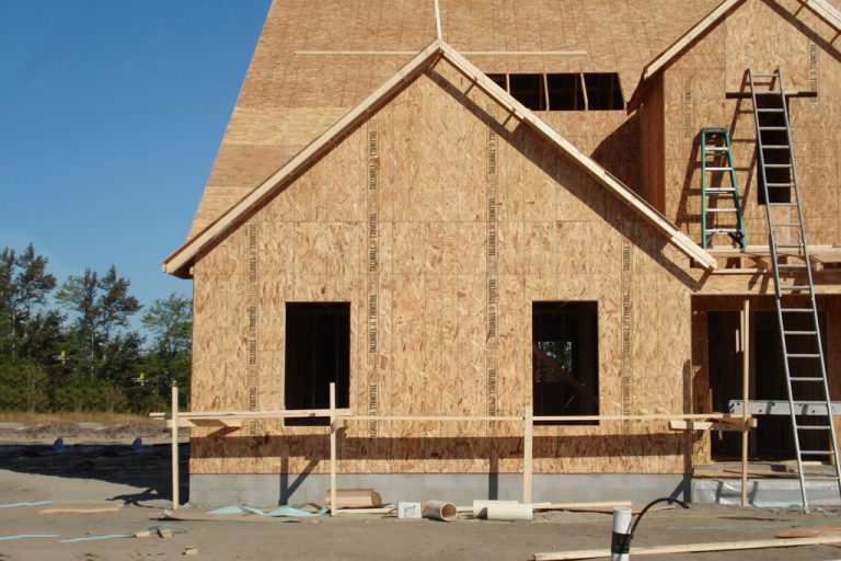 Taller Wall Panels Reduce Air Leakage | West Fraser - Integrated Forestry Company